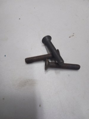 Parafuso Allen Cabeça Chata Classe 5.8 M5 x 30 mm | Movestock.com